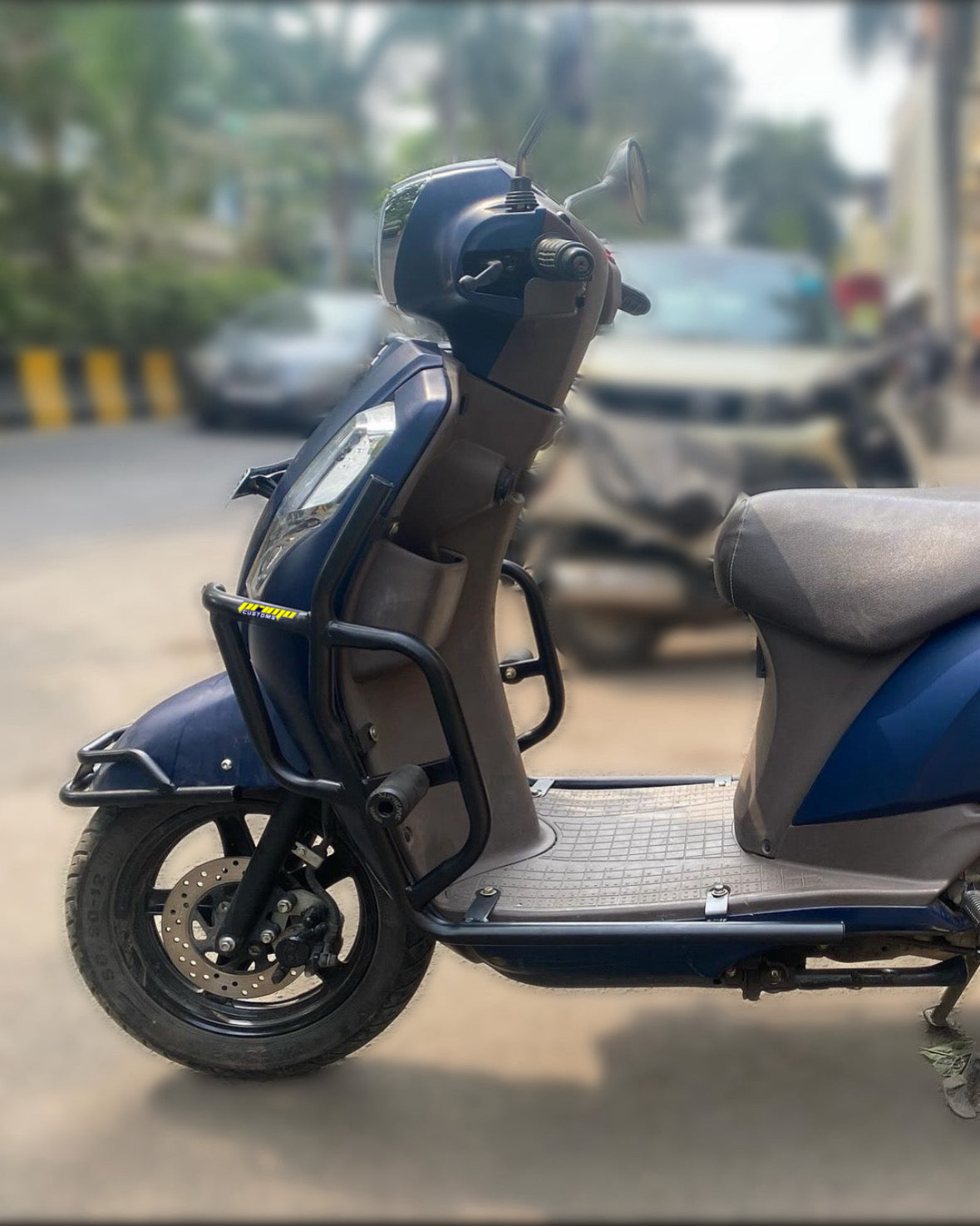 SUZUKI ACCESS 125 CRASH GUARD WITH SLIDERS – Primo Customs