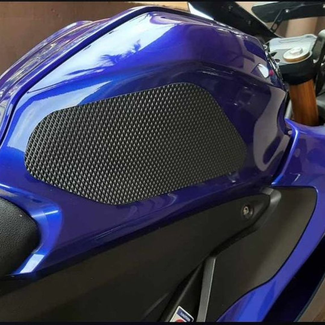 GRIP ON YAMAHA R15 V4/M TRACTION PAD – Primo Customs